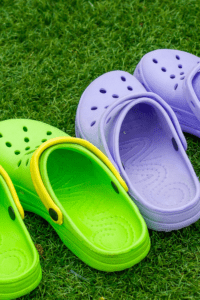 How to Stretch Crocs? 8 Tried and Tested Methods - Because Mom Says