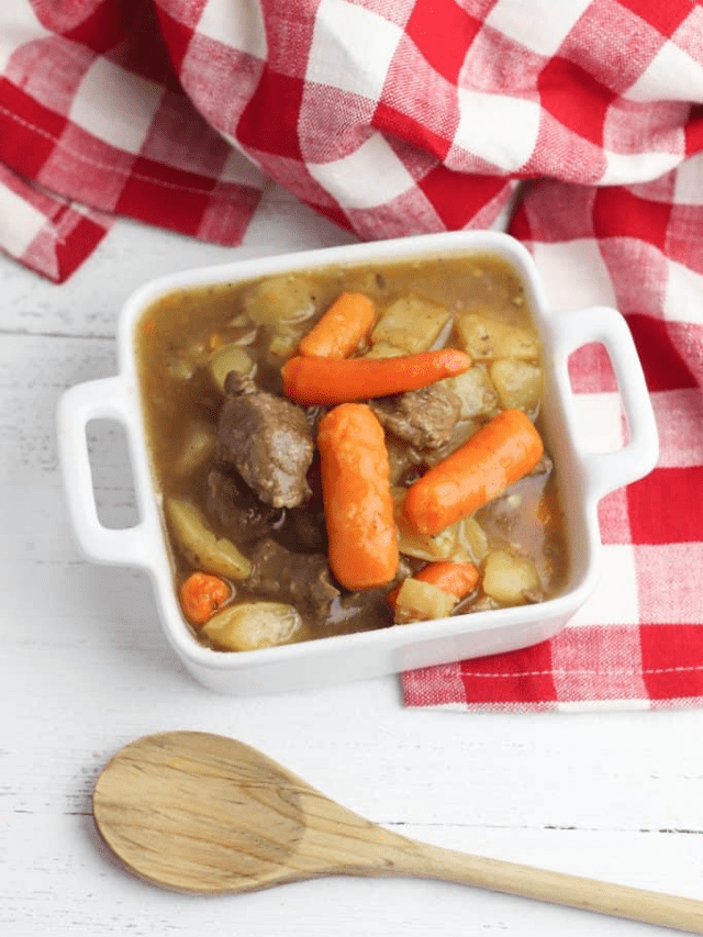 THE EASIEST INSTANT POT BEEF STEW PERFECT FOR CHRISTMAS STORY - Because ...